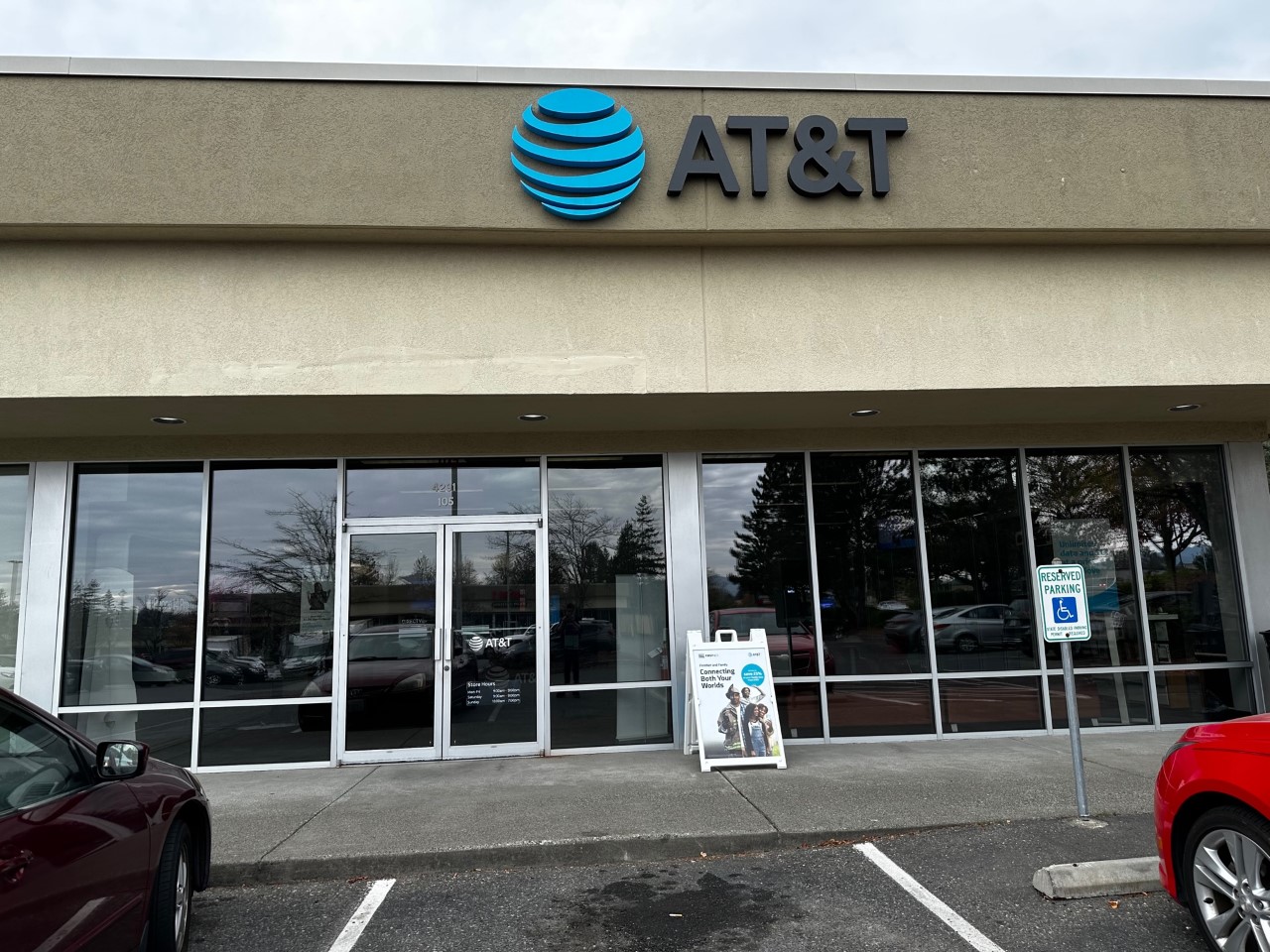 AT&T Cordata Center | Cell Phones, Wireless Plans & Accessories | 4291 ...