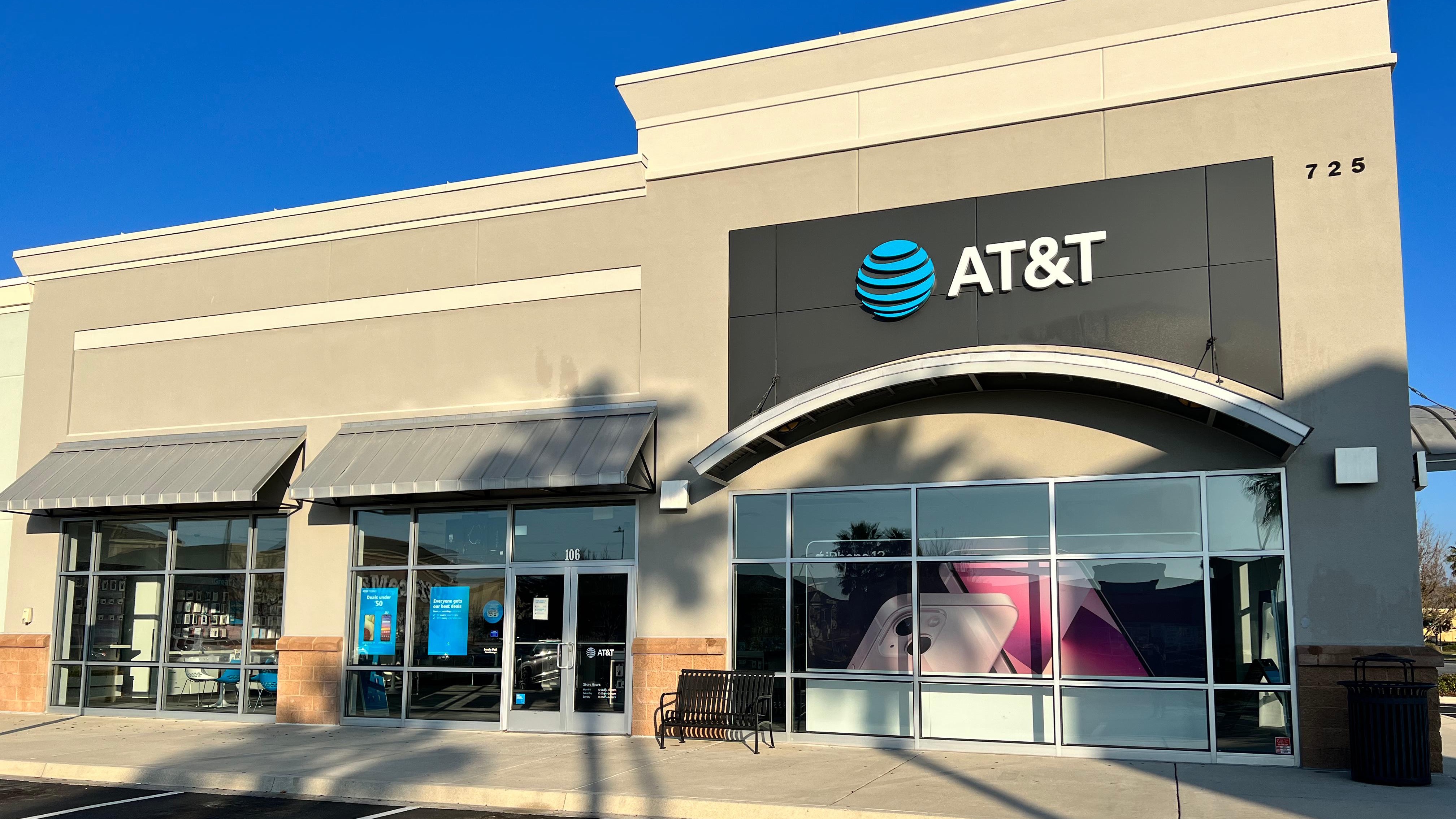 AT&T River City | Cell Phones, Wireless Plans & Accessories | 725 ...