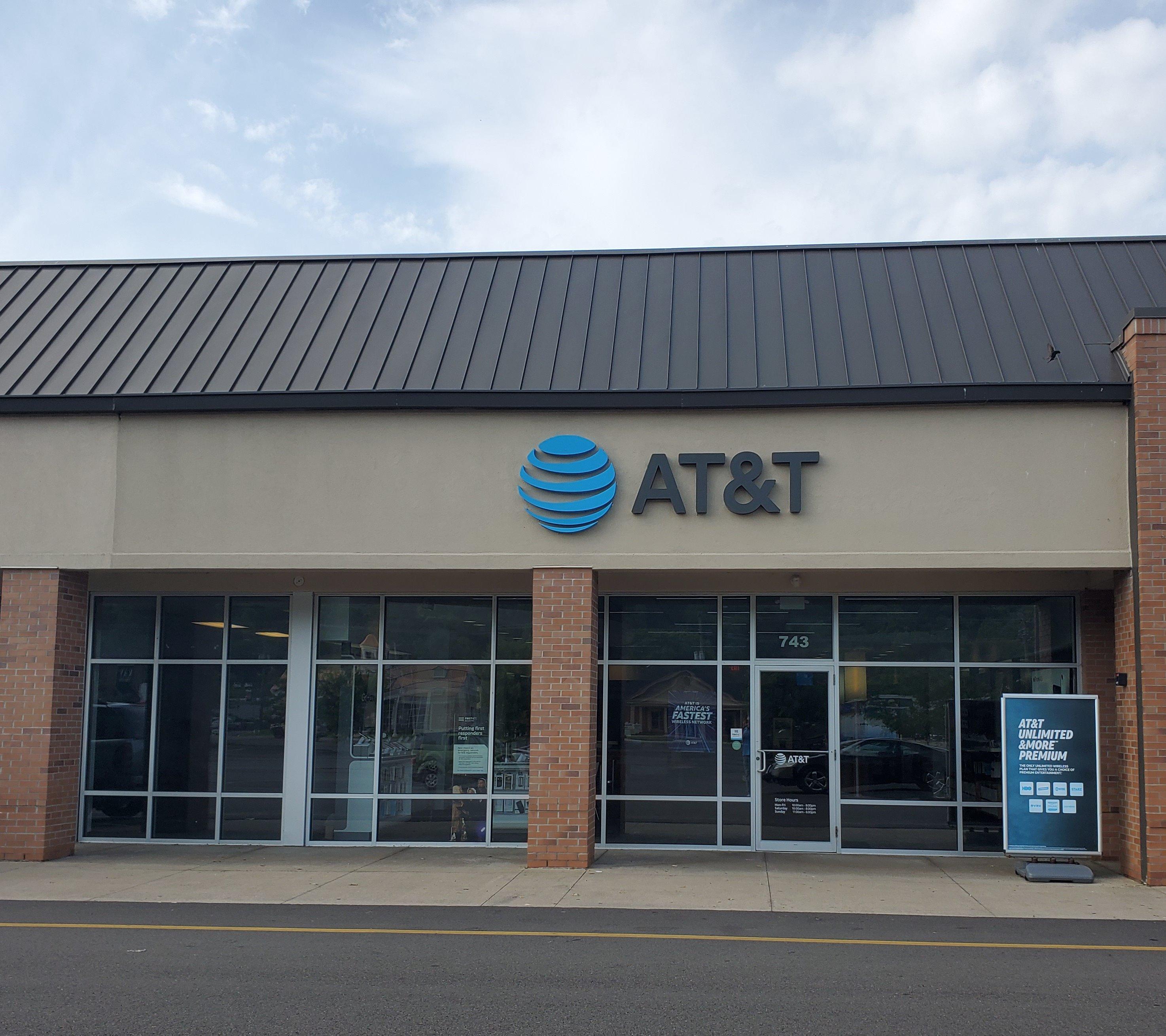 AT&T | Cell Phones, Wireless Plans & Accessories | 743 E State St ...