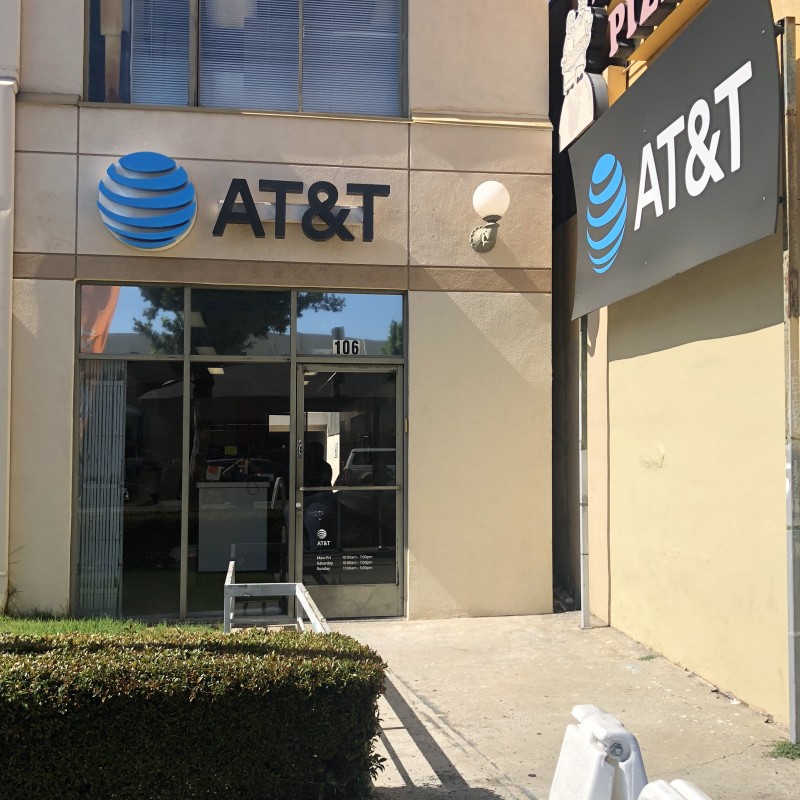 AT&T Hollywood Boulevard | Cell Phones, Wireless Plans & Accessories ...