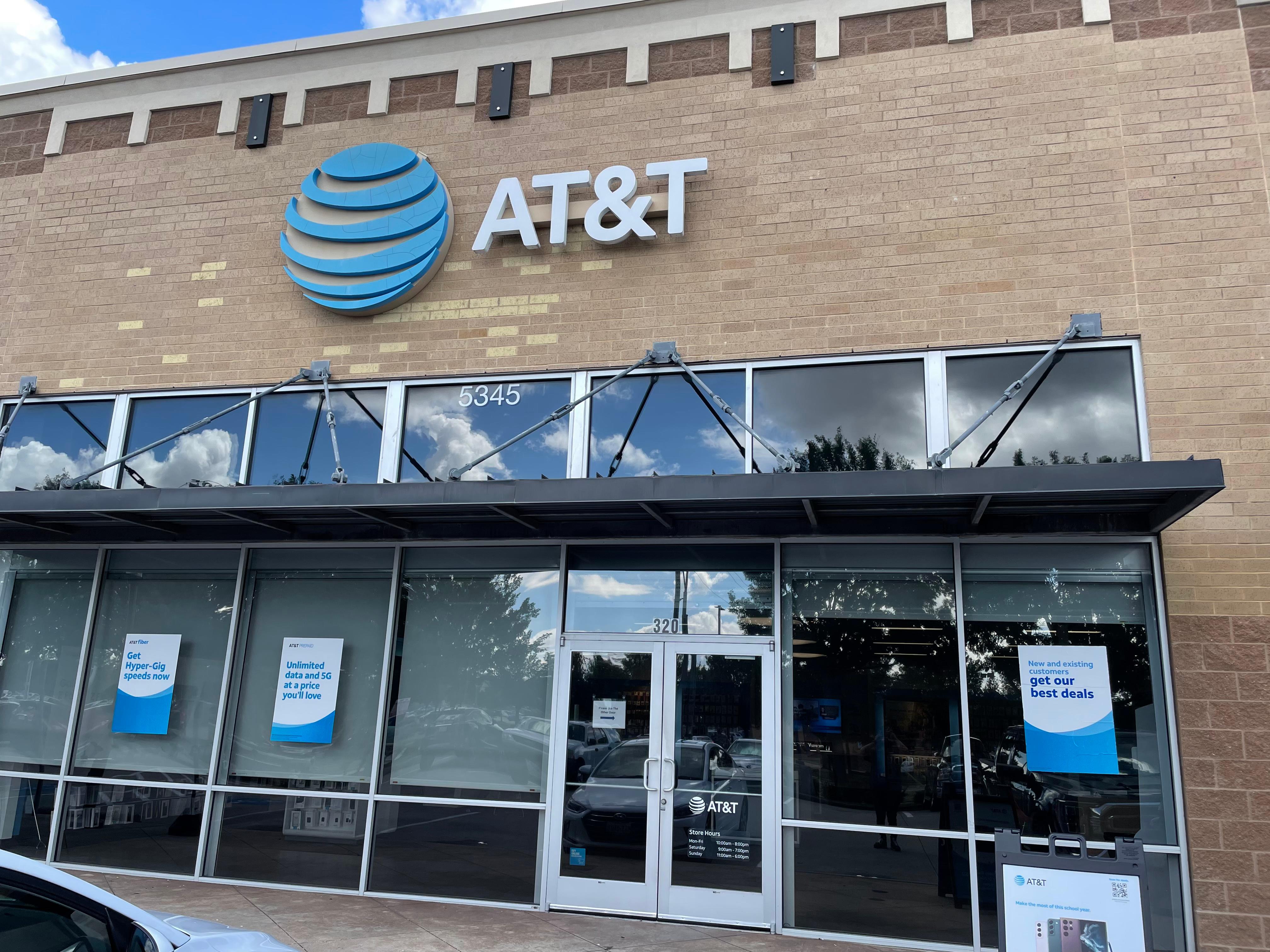 AT&T Firewheel | Cell Phones, Wireless Plans & Accessories | 5345 N ...