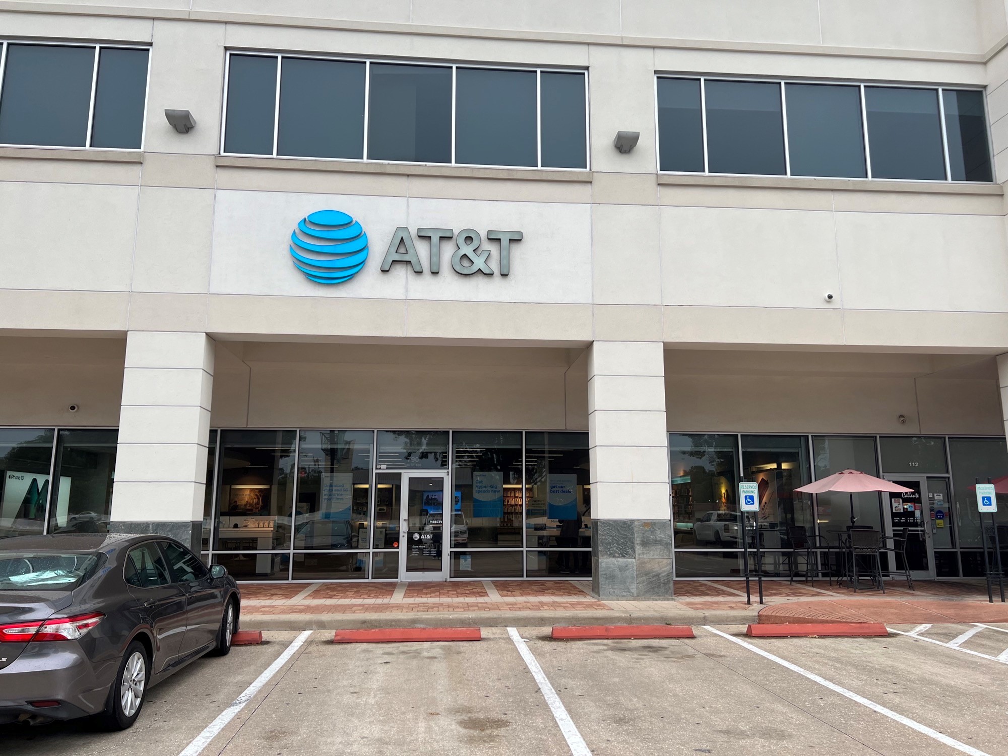 AT&T Town & Country | Cell Phones, Wireless Plans & Accessories | 790 W ...