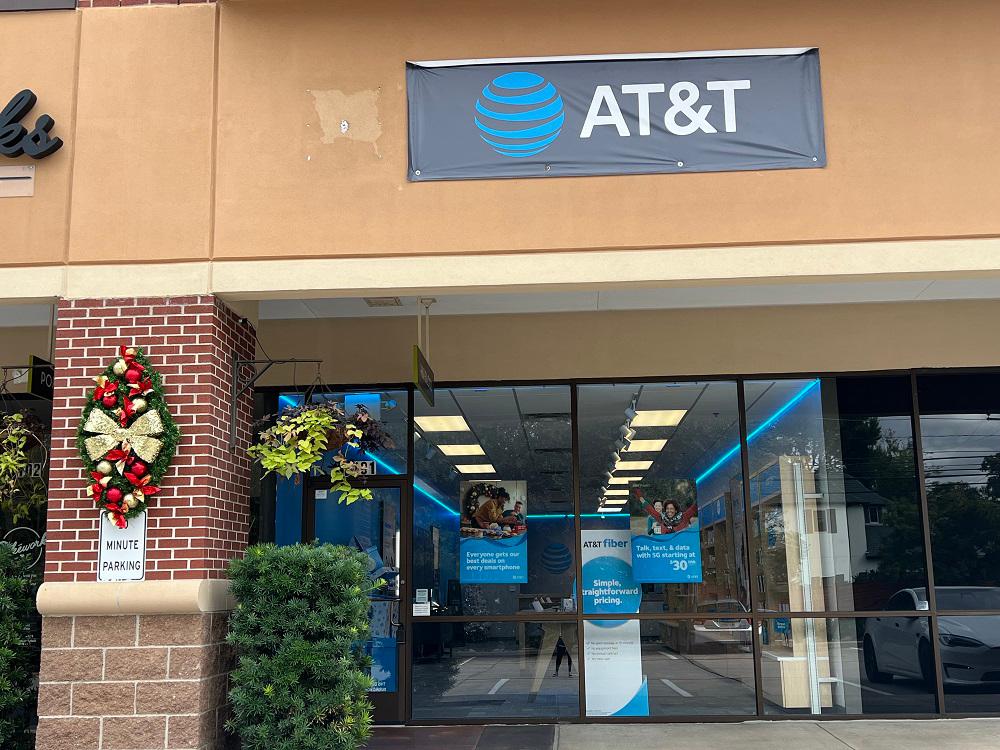 AT&T WESLAYAN ST | Cell Phones, Wireless Plans & Accessories | 3651 ...