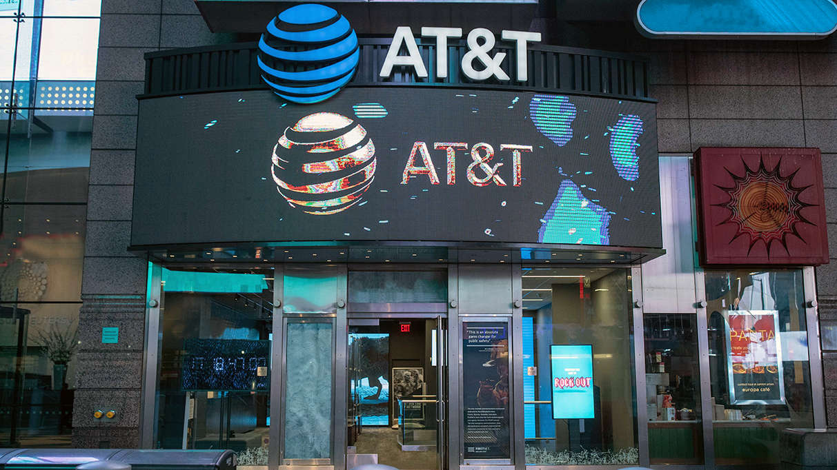AT&T Times Square | Cell Phones, Wireless Plans & Accessories | 3 Times ...