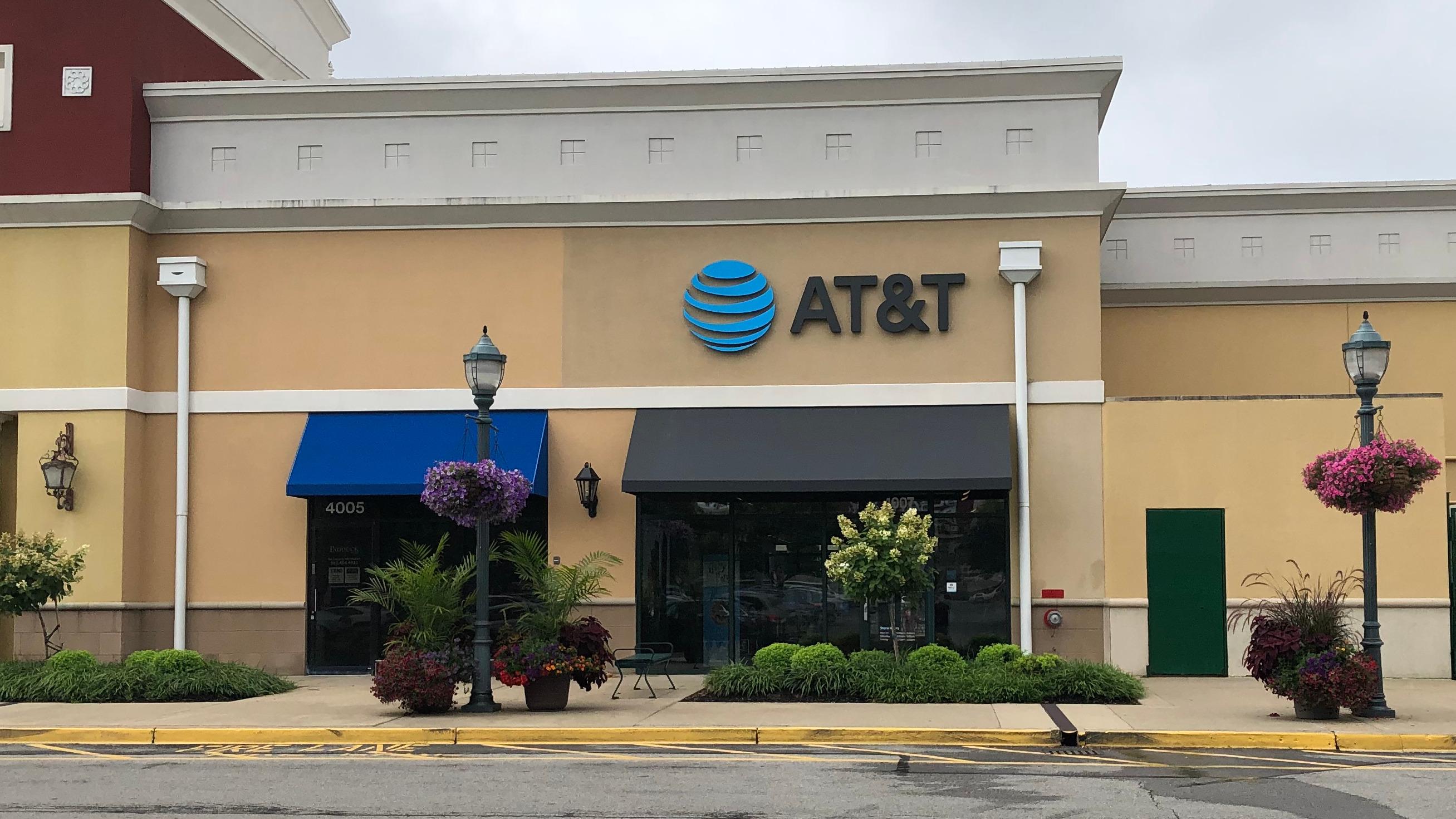 AT&T Summit Plaza | Cell Phones, Wireless Plans & Accessories | 4007 ...