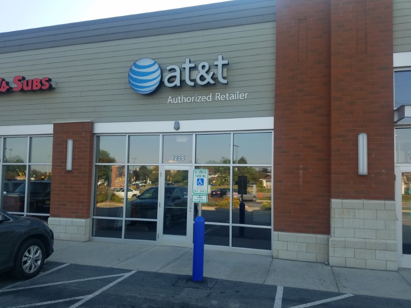AT&T West Milwaukee | Cell Phones, Wireless Plans & Accessories | 1236 ...